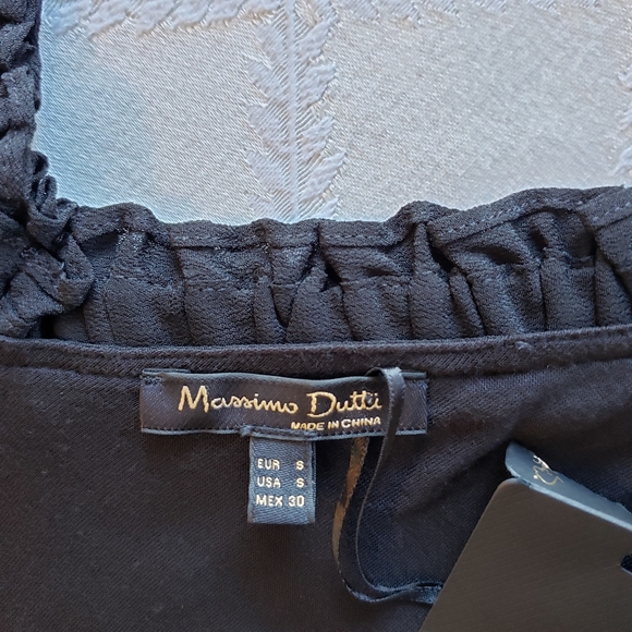 Massimo Dutti | Tops | Nwt Massimo Dutti Black V Neck Tank Top | Poshmark